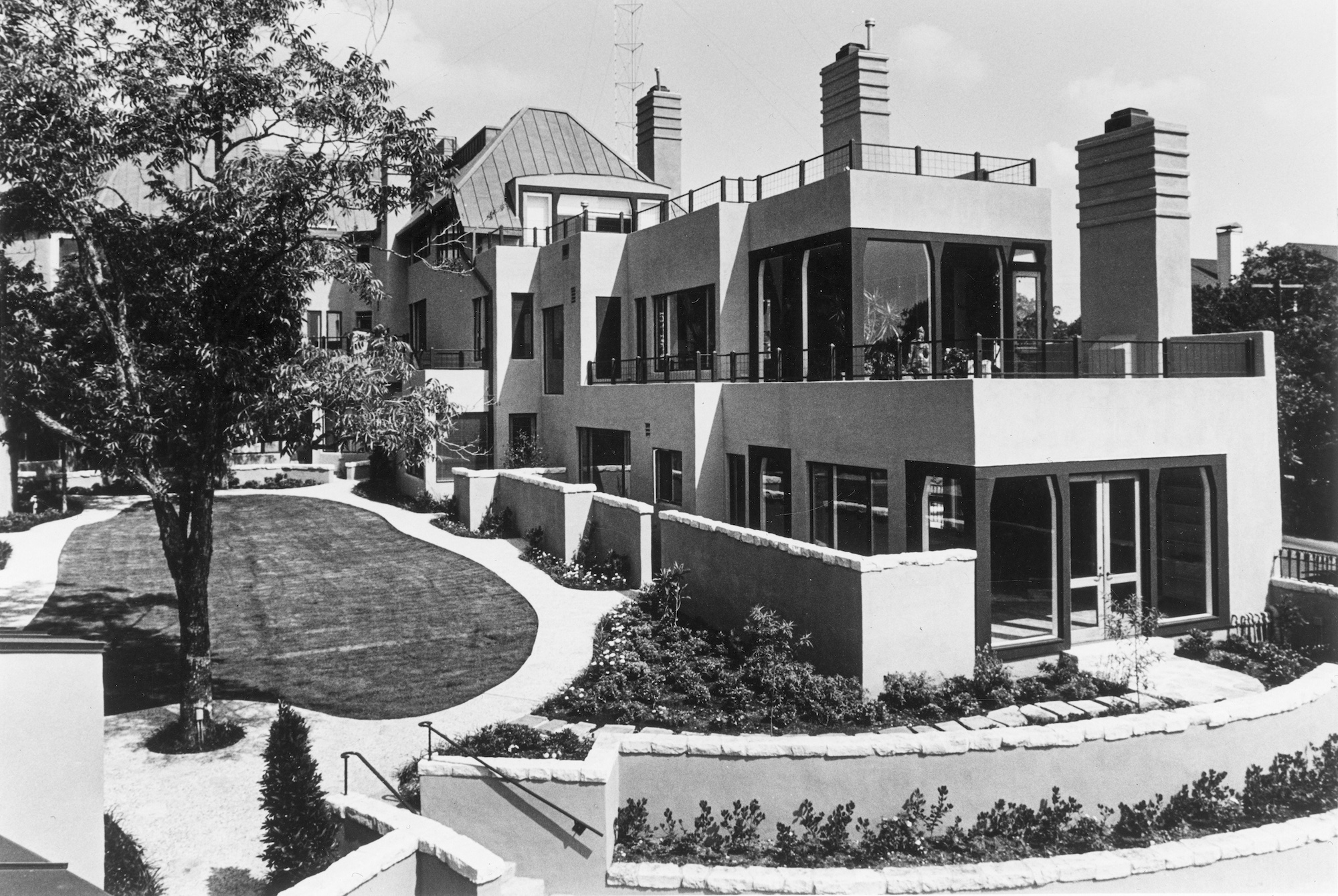 Making Houston Modern: The Life and Architecture of Howard Barnstone - JAE